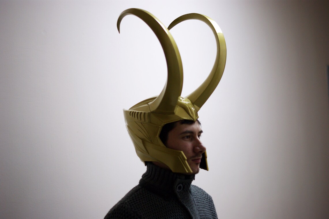 Loki Helmet With Horns and Dagger Replica Marvel Cosplay Avengers Armor ...