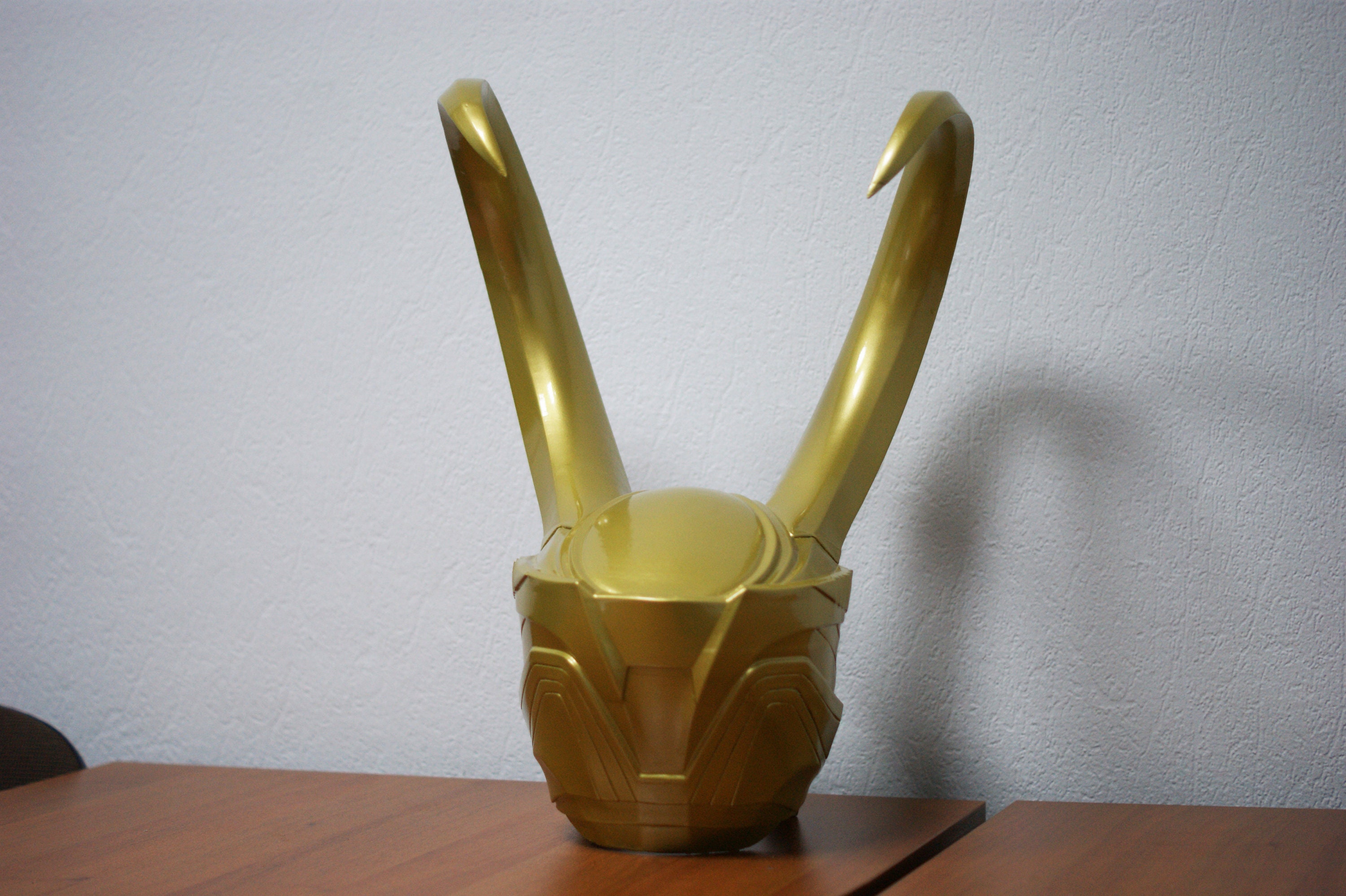 Loki Helmet With Horns and Dagger Replica Marvel Cosplay Avengers Armor ...