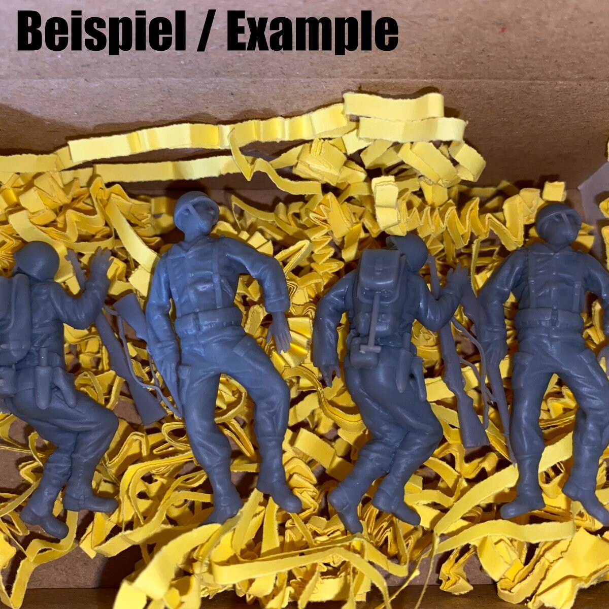 Model Building Figure WW2 German Soldier Running With MG42 And Model Building Figure WW2 German Soldier Running With MG42 And