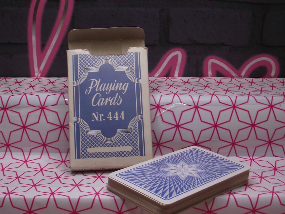 Card Game, 33 Playing Cards, Anglo-american Image, With Beautiful ...