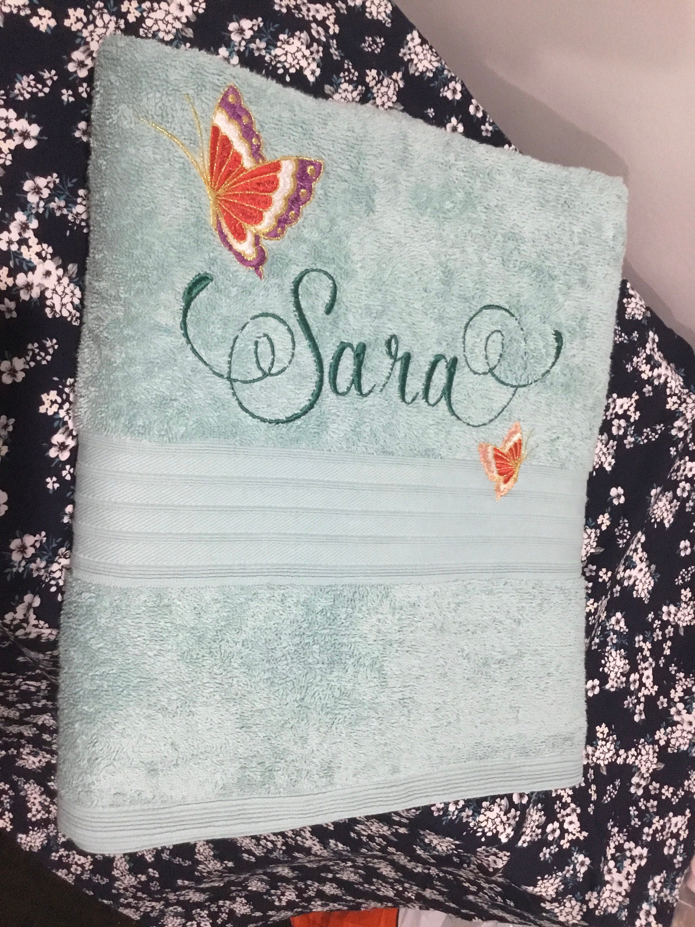 Personalised Bath Towel/ Embroidered Bath Towel/ Bath Towel - Etsy
