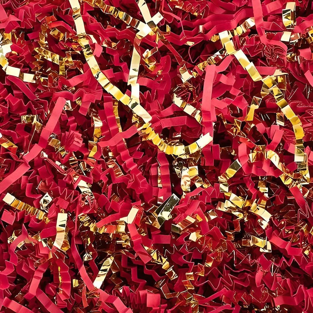 Red & Gold Crinkle Cut Paper Shred Packaging Materials, Shredded Paper ...