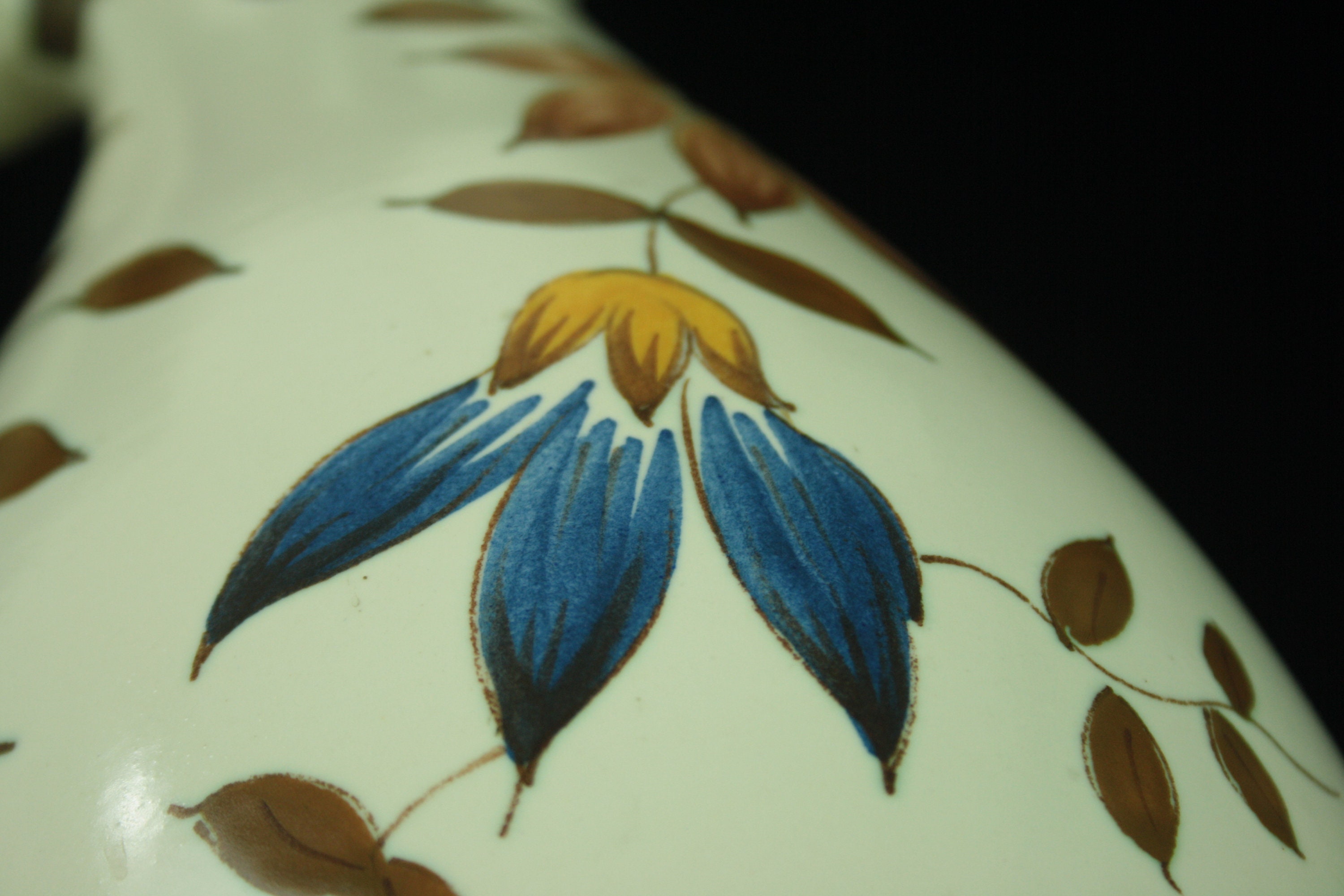 Very Large Vintage Dutch Art Pottery Dora Jug/vase by Plateelbakkerij ...