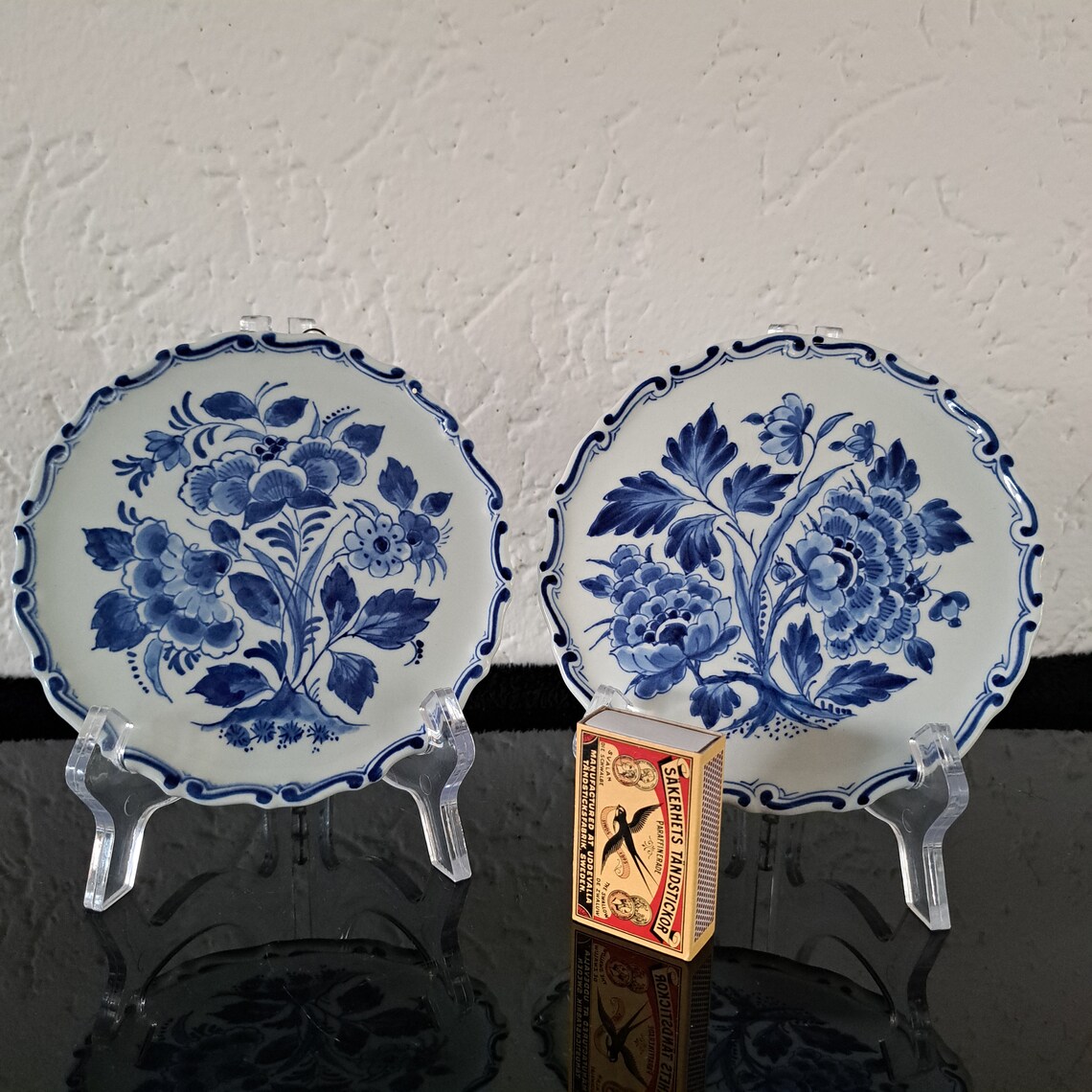 Set of 2 Identical De Porceleyne Fles (royal Delft) Delft Blue Round ...