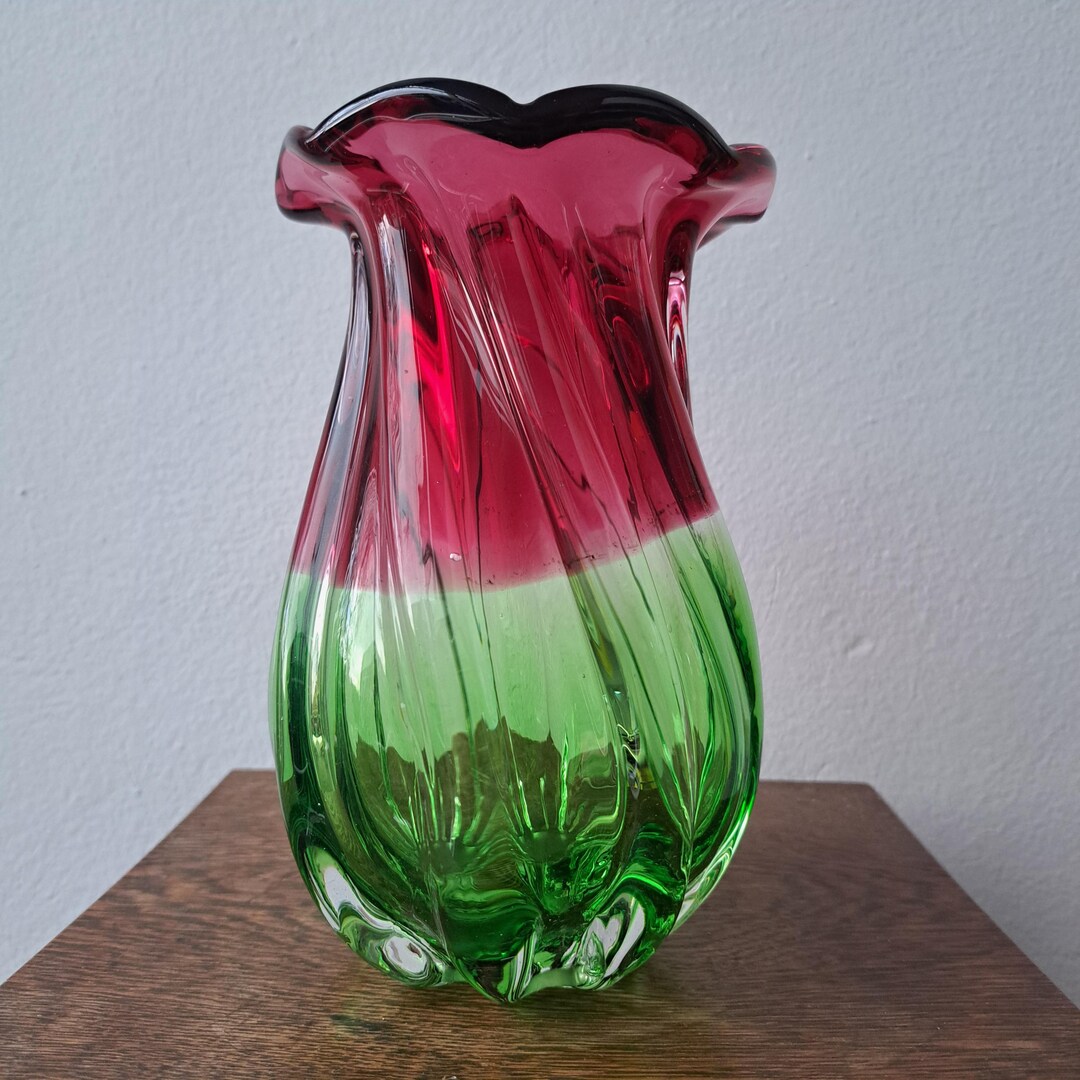 Spectacular Vintage Rubina Verde Hand Blown Art Glass Vase - Etsy