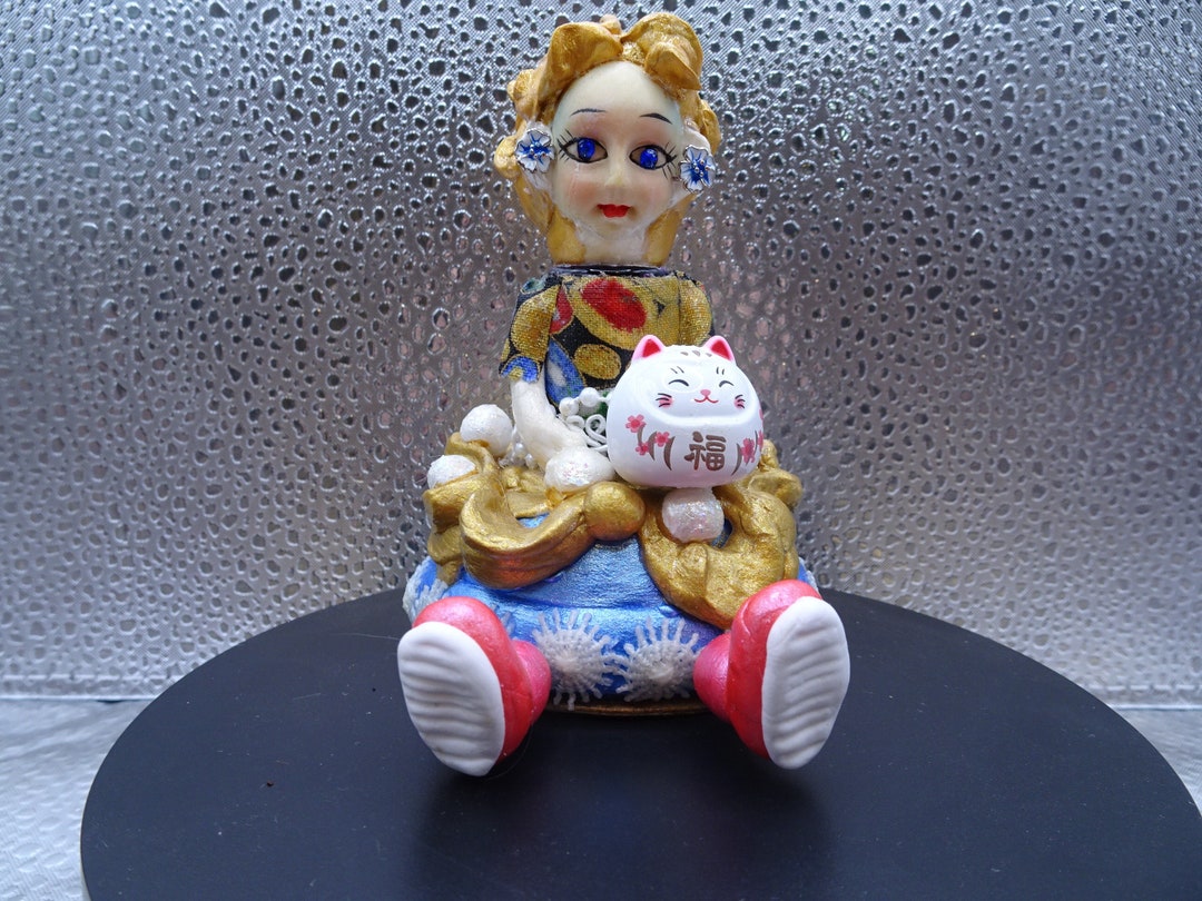 Cleo, A Unique Collectable Perfume Bottle - Etsy