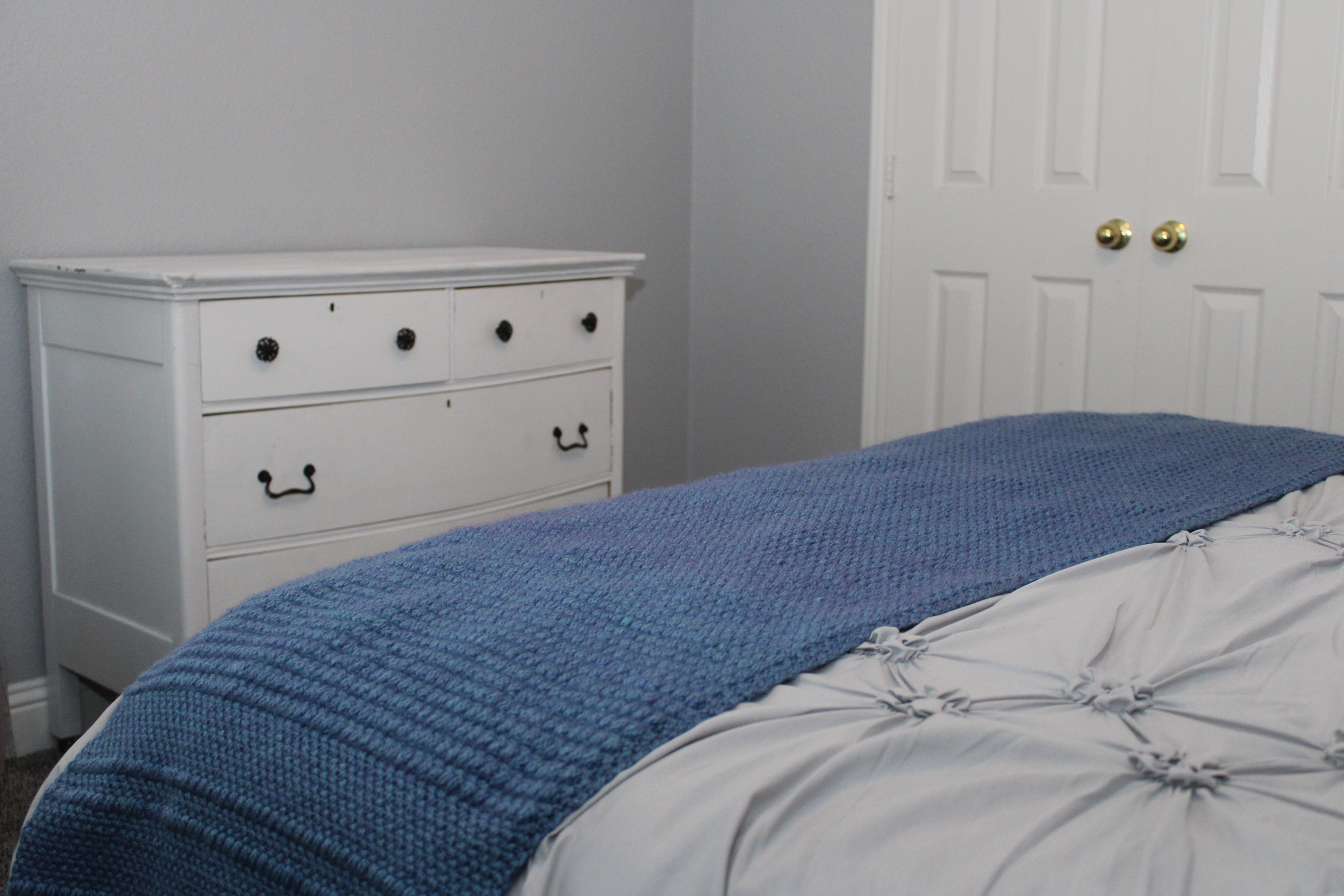 Crocheted King Bed Scarf Pattern - Etsy