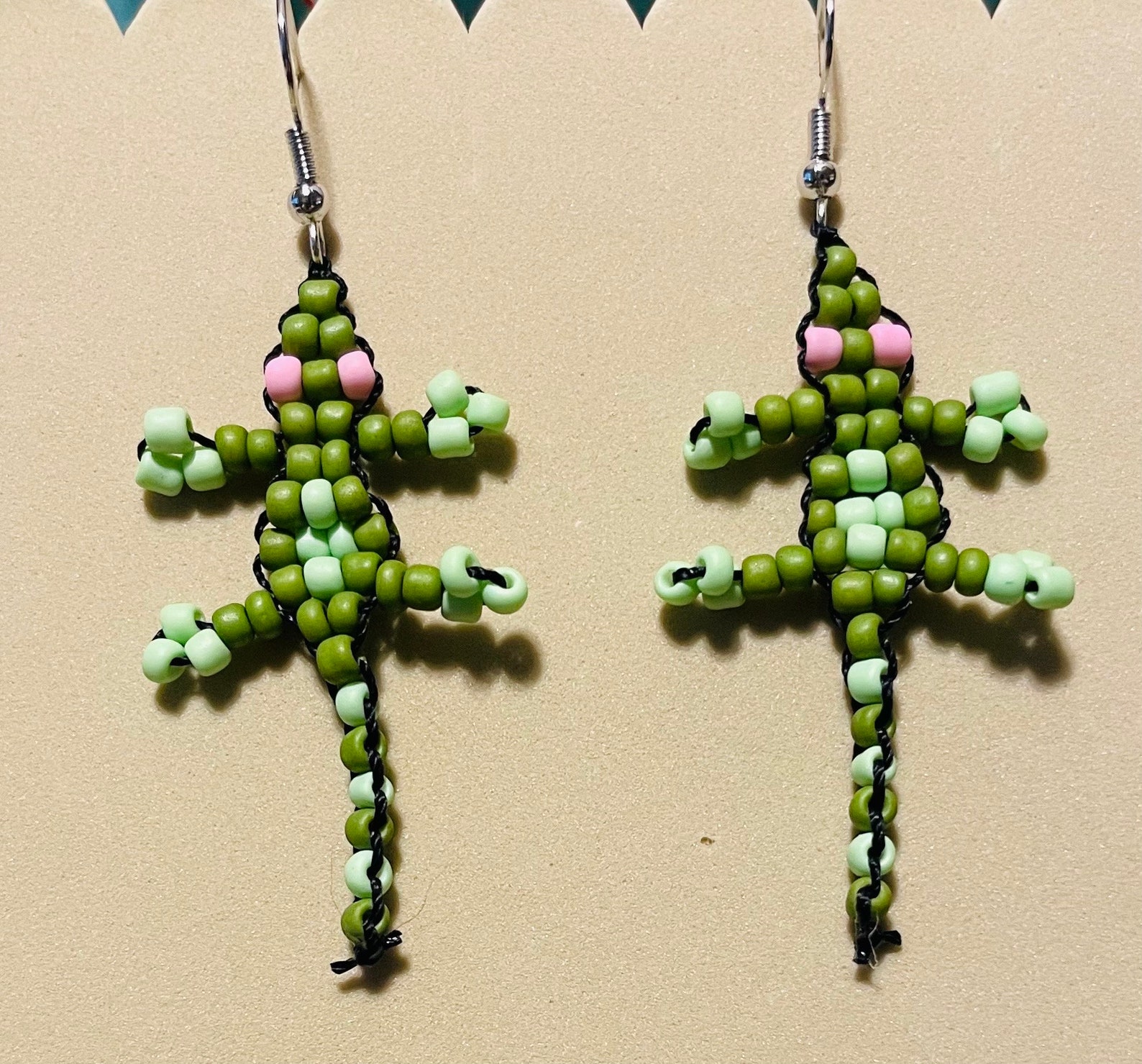 Mini Beaded Lizard Earrings - Retro 90s - Etsy