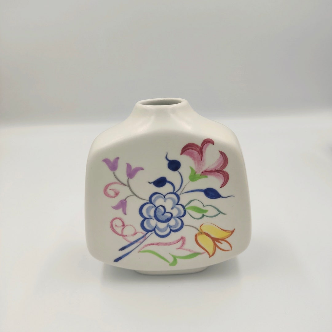 Poole Pottery Vase, Traditional Ware Floral Hand Painted CS Pattern ...