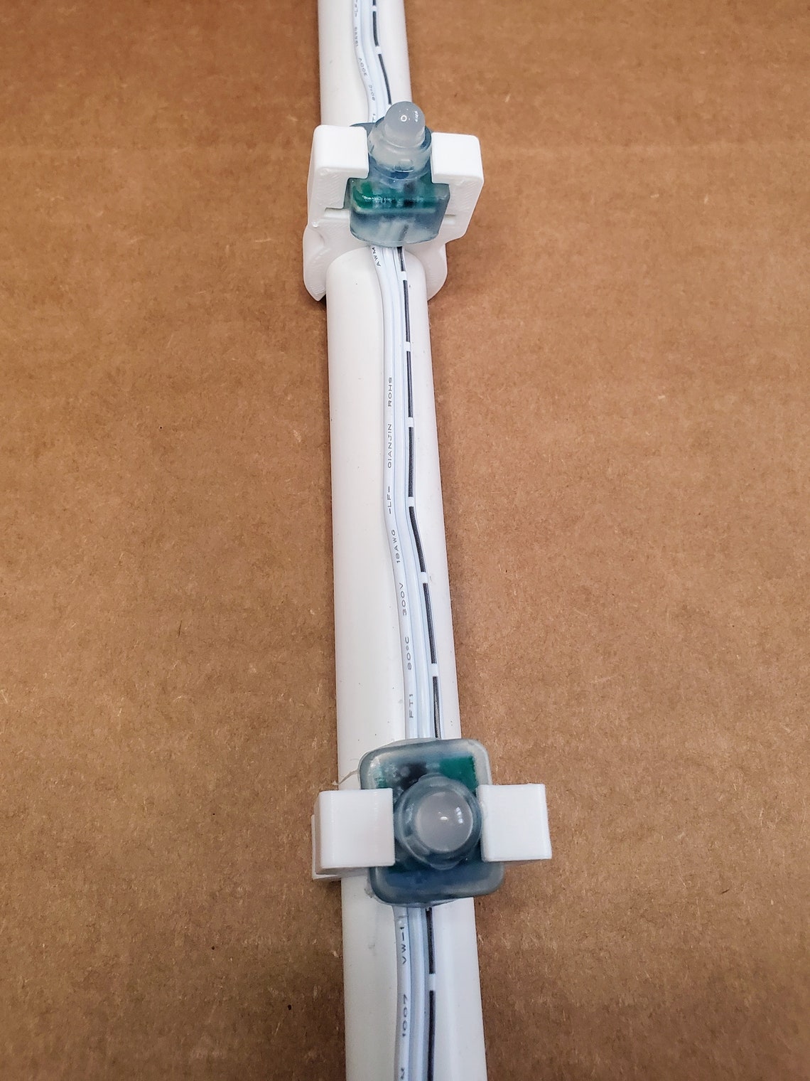 3/4" and 1/2" Square PVC Clips, EMT Pixel Clips - Etsy