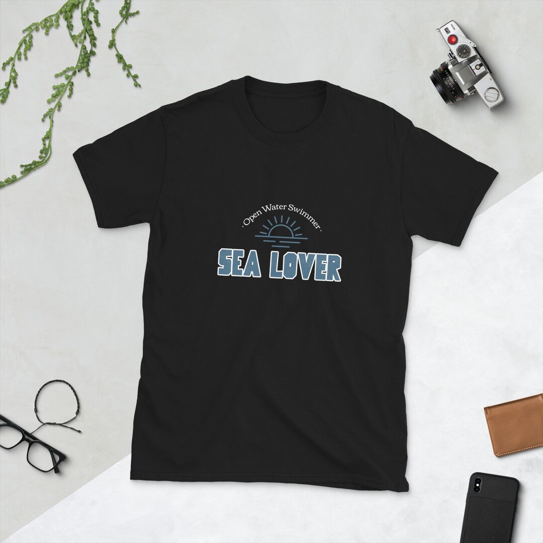 Sea Lover - Wild Swimming - Open Water Swimming - Short-sleeve Unisex T ...