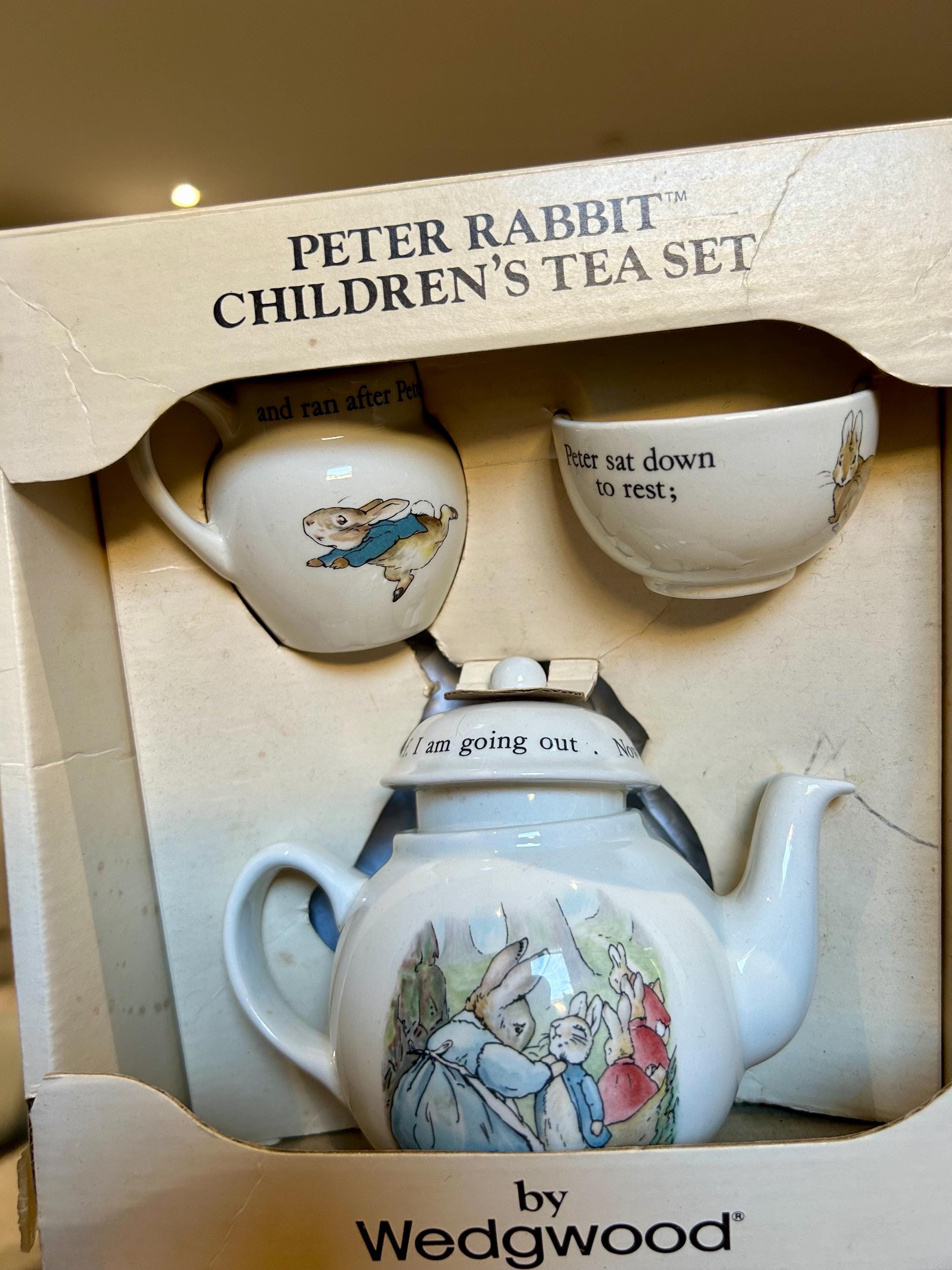 Peter Rabbit Childrens Teaset by Wedgwood Sugarbowl Cream Jug Teapot ...