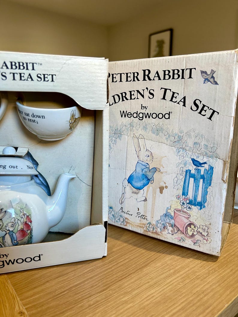 Peter Rabbit Childrens Teaset by Wedgwood Sugarbowl Cream Jug Teapot ...