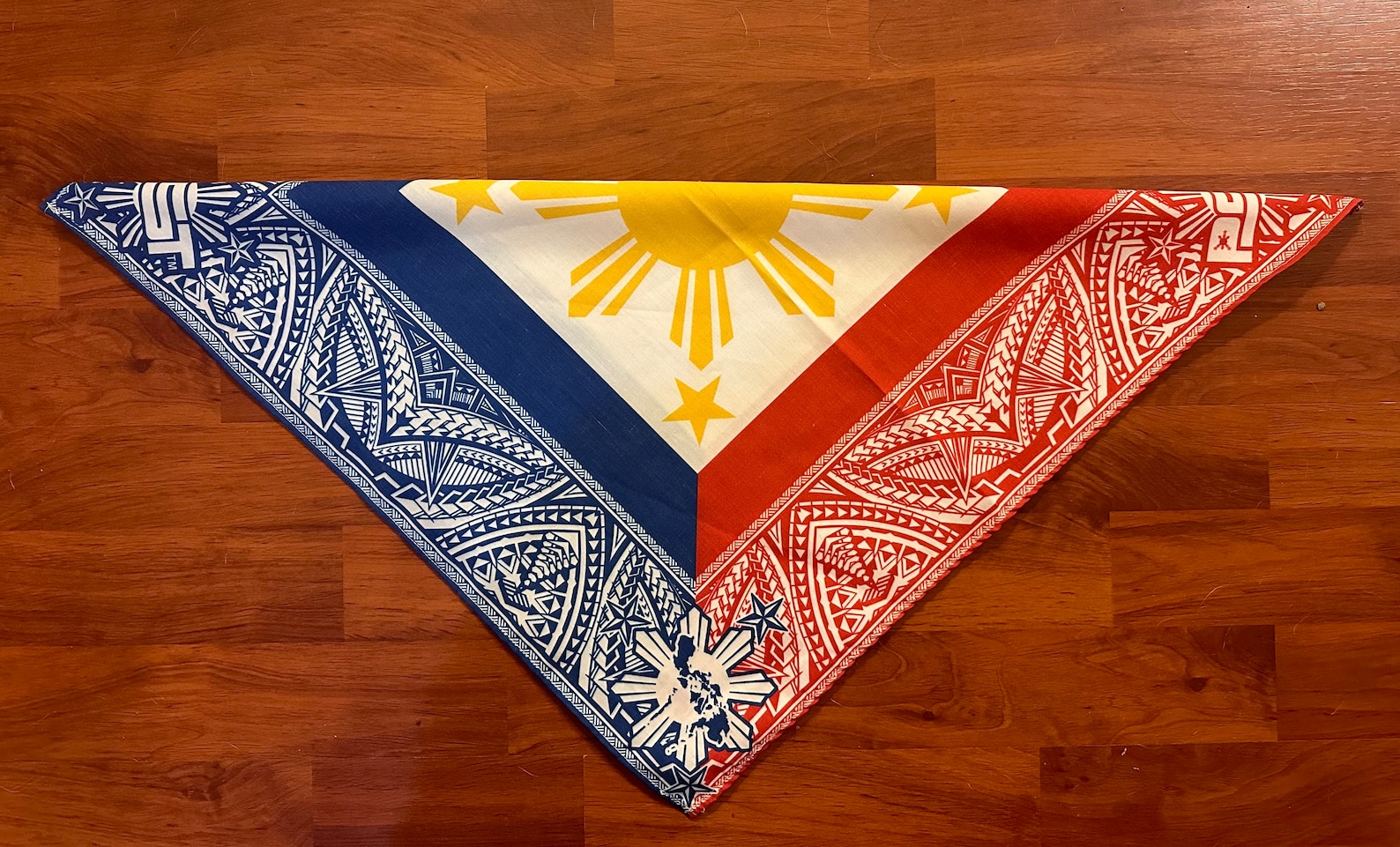 Philippines Filipino Tribal Bandana 22” X 22” 3 Stars and Suns Made in ...