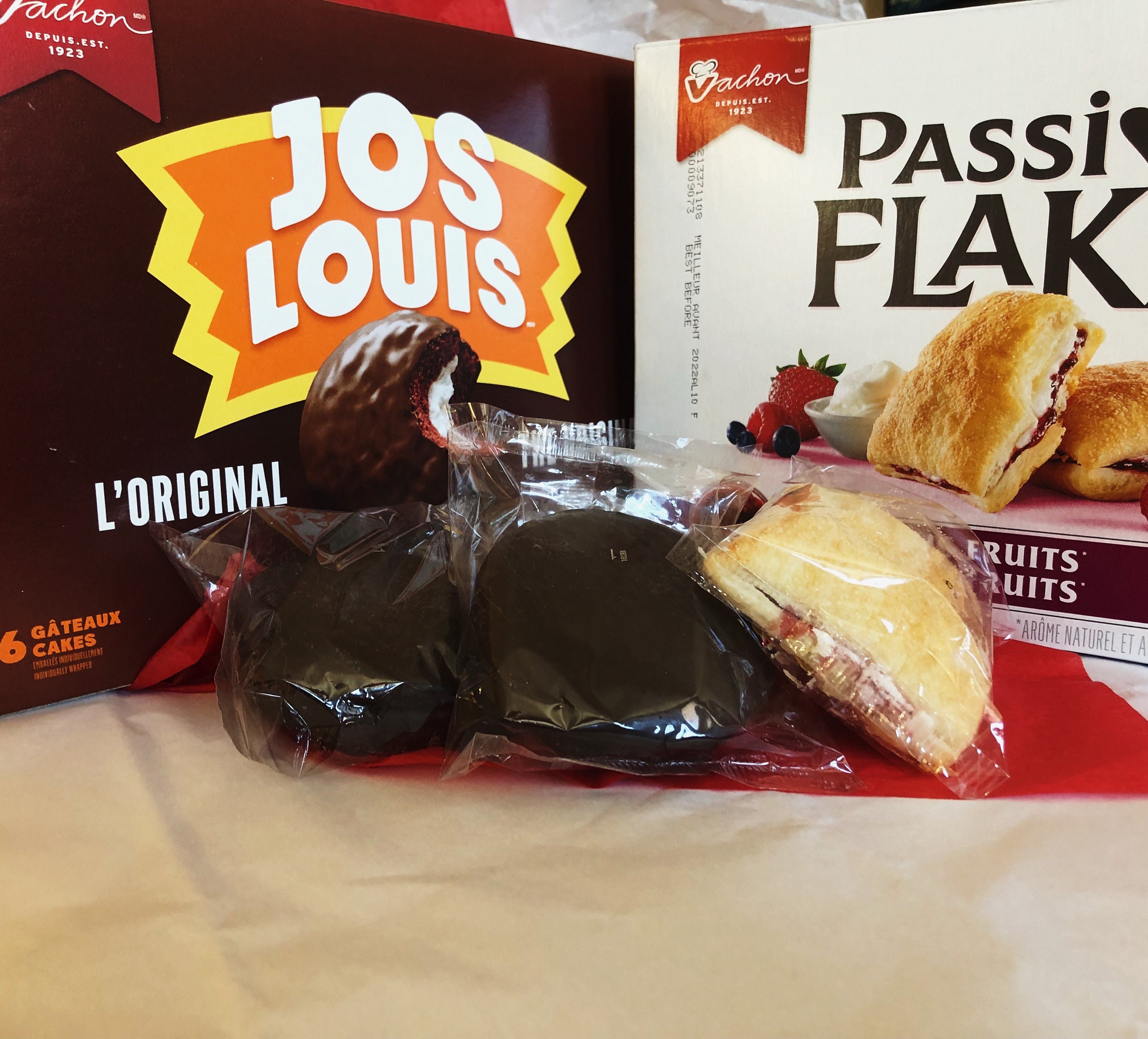 The Ultimate Canadian Chocolate Box Canada Care Package Chocolate ...