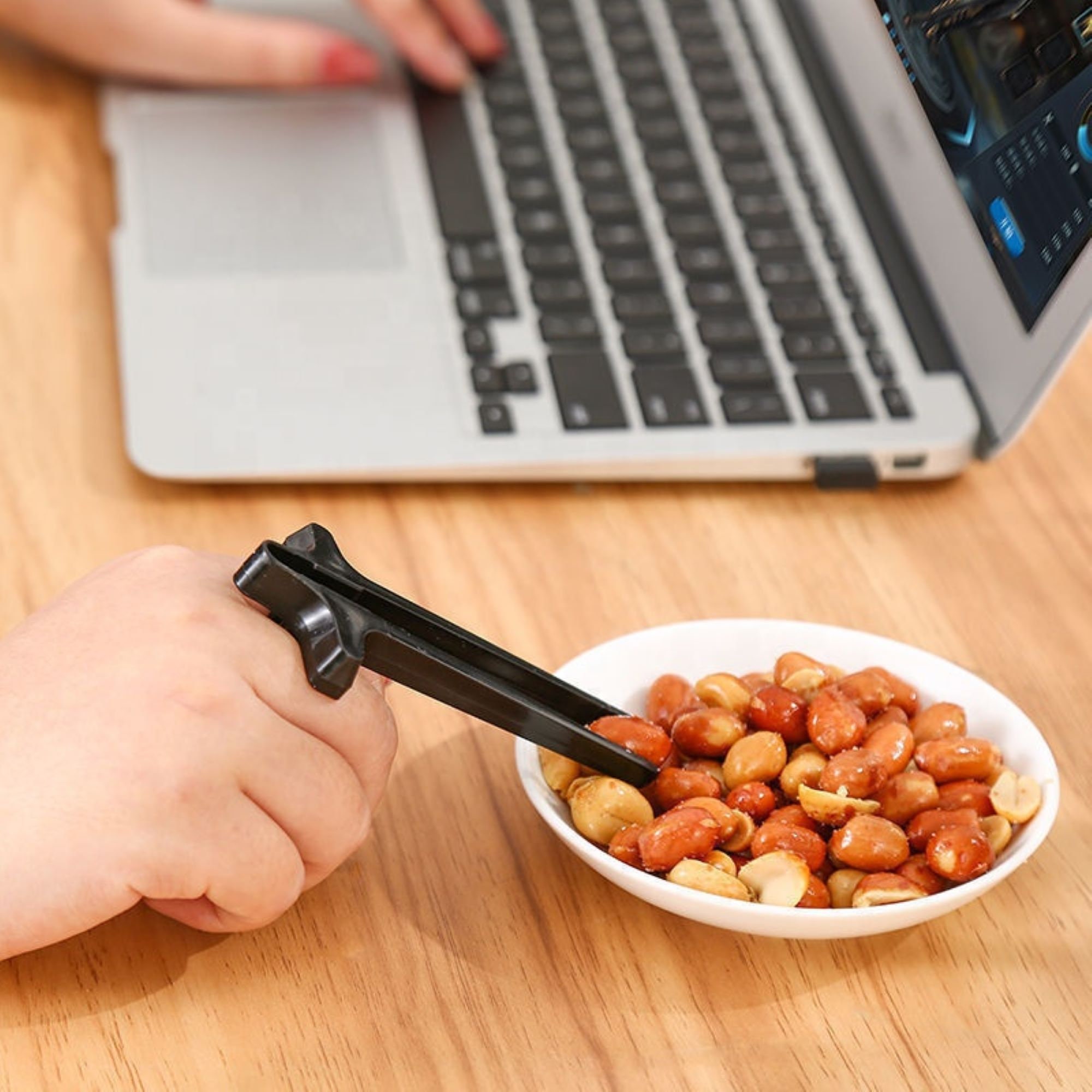 Gamer Chopsticks - Finger Chopsticks for Multi-tasking | Black - Etsy