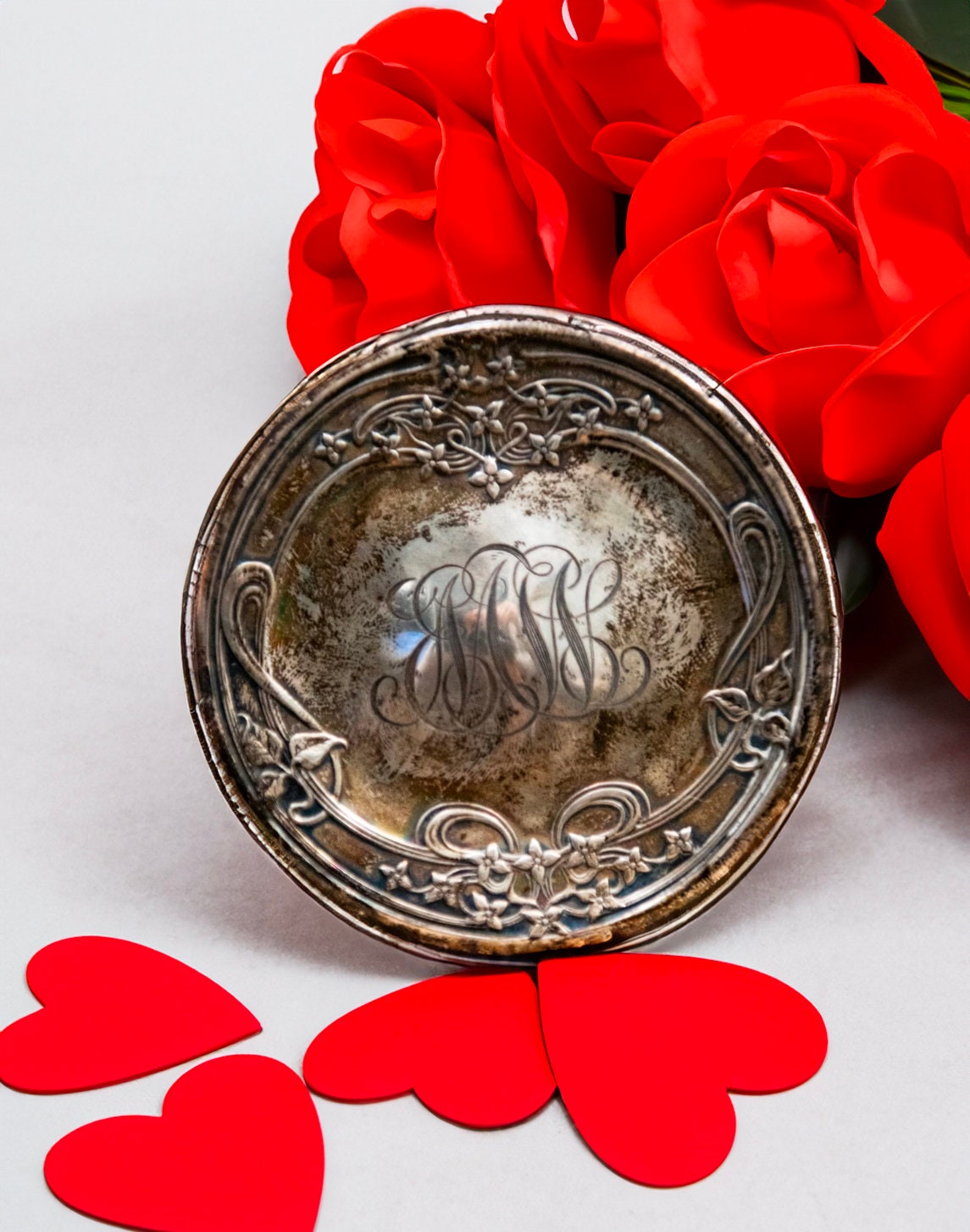 Small Glass Container, Round With Metal Lid, Vanity Table Decor ...