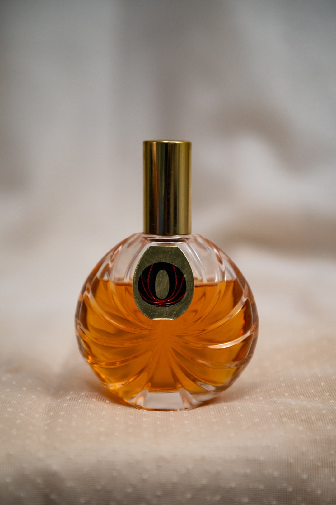 Round Parfum Perfume - Etsy