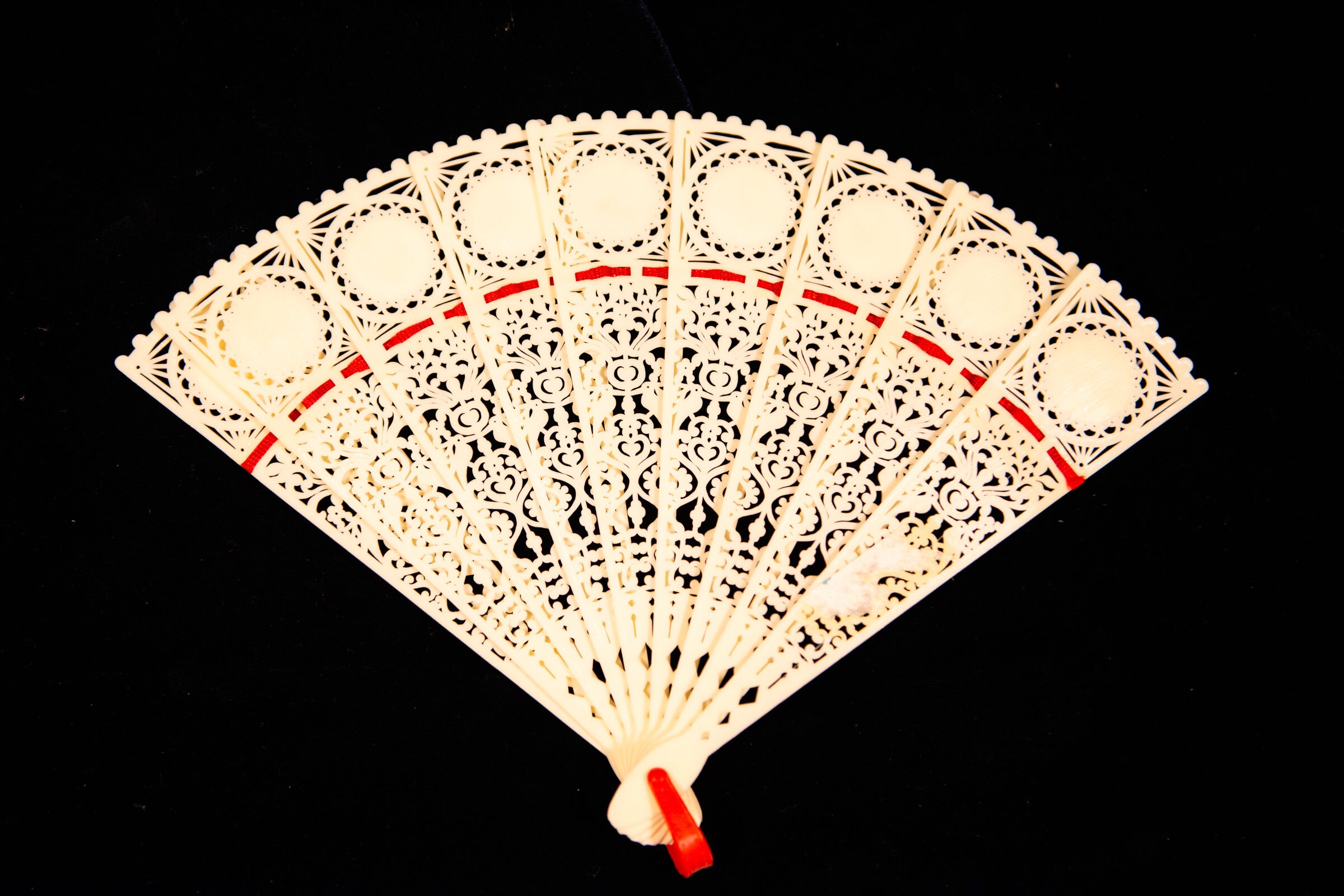 Small Vintage Ornate Fan - Etsy