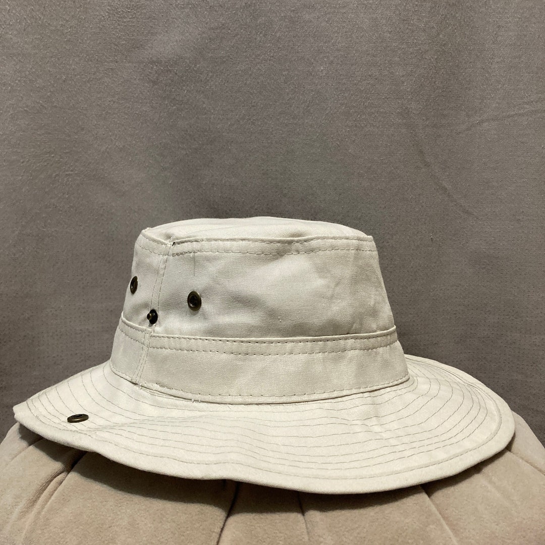 Versatile White Safari Hat, Sun Protection, Chin Strap, Fishing Hat ...