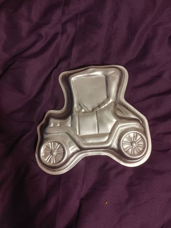 1976 Wilton Cake Pan Antique Car - Etsy