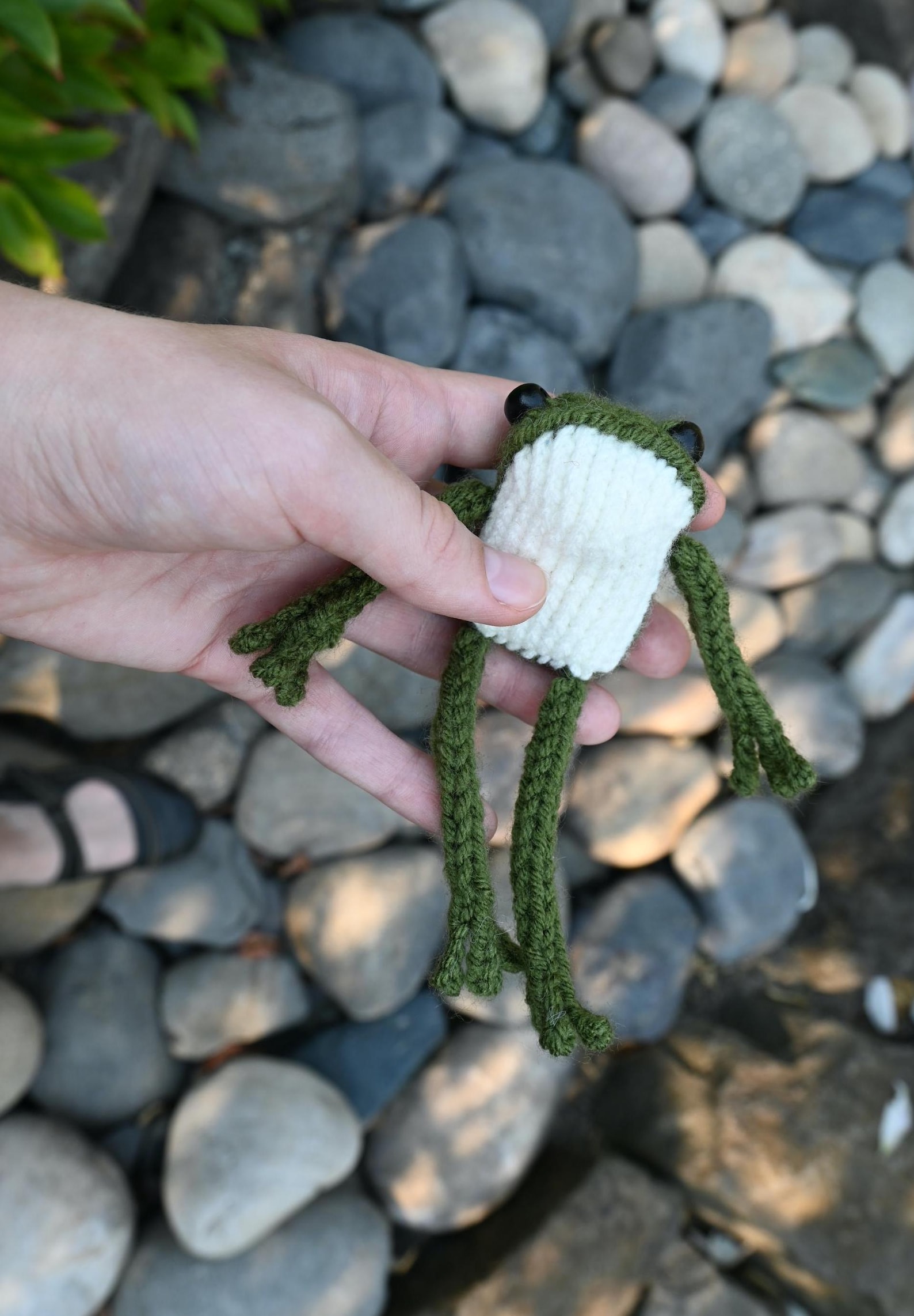 Little Knit Frog Plushie Pattern | Stuffed Animal | Toy Knitting ...