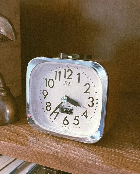 Picco Quartz Alarm Clock | Etsy