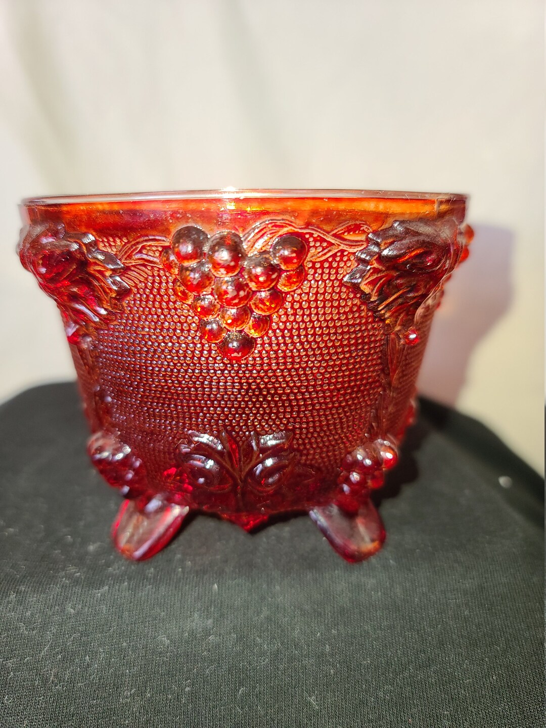 VINTAGE CARVED RED Footed Dish Vintage Footed Bowl Collectable Glass ...