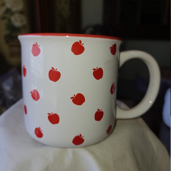 Apple Mug - Etsy