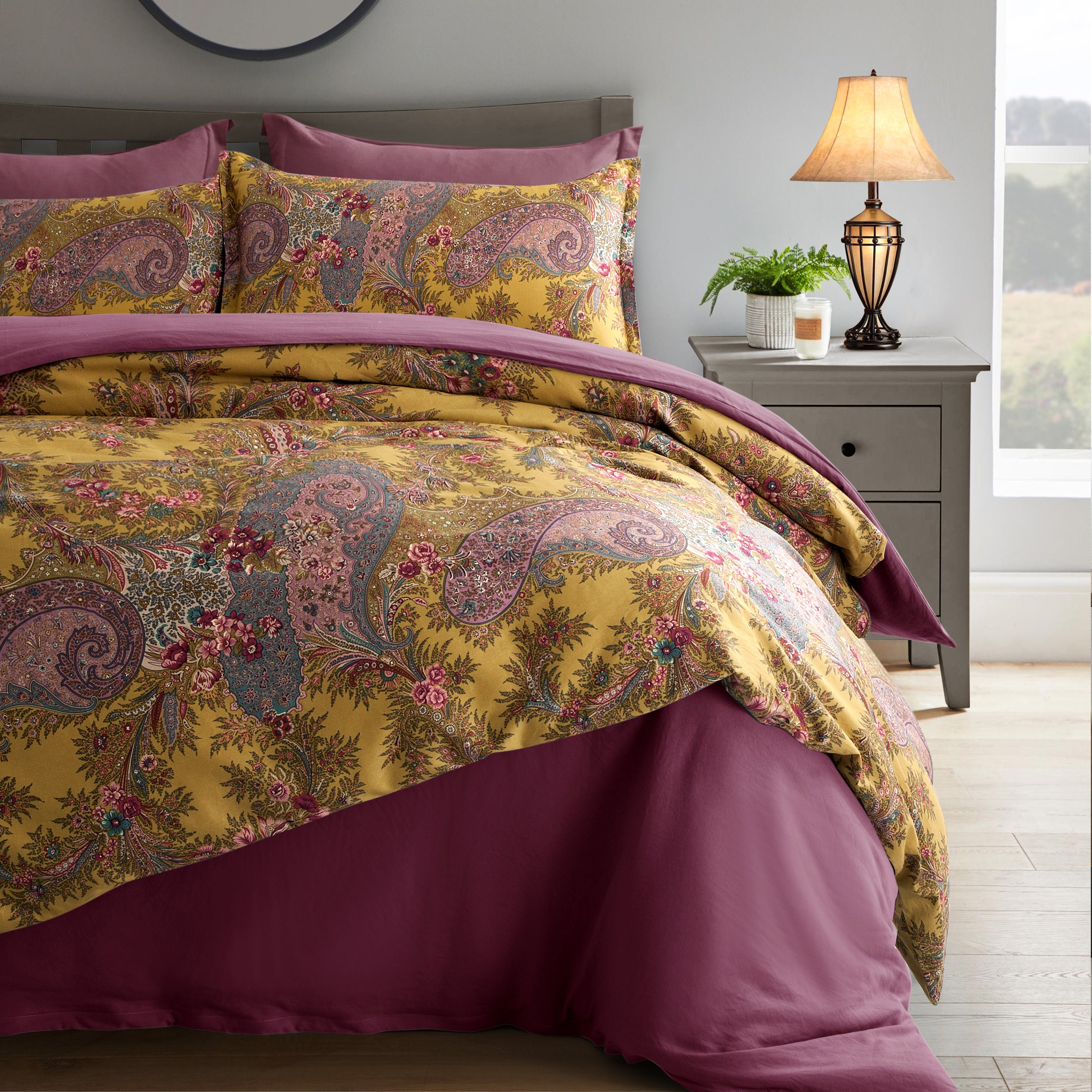 Colorful Paisley Bedding