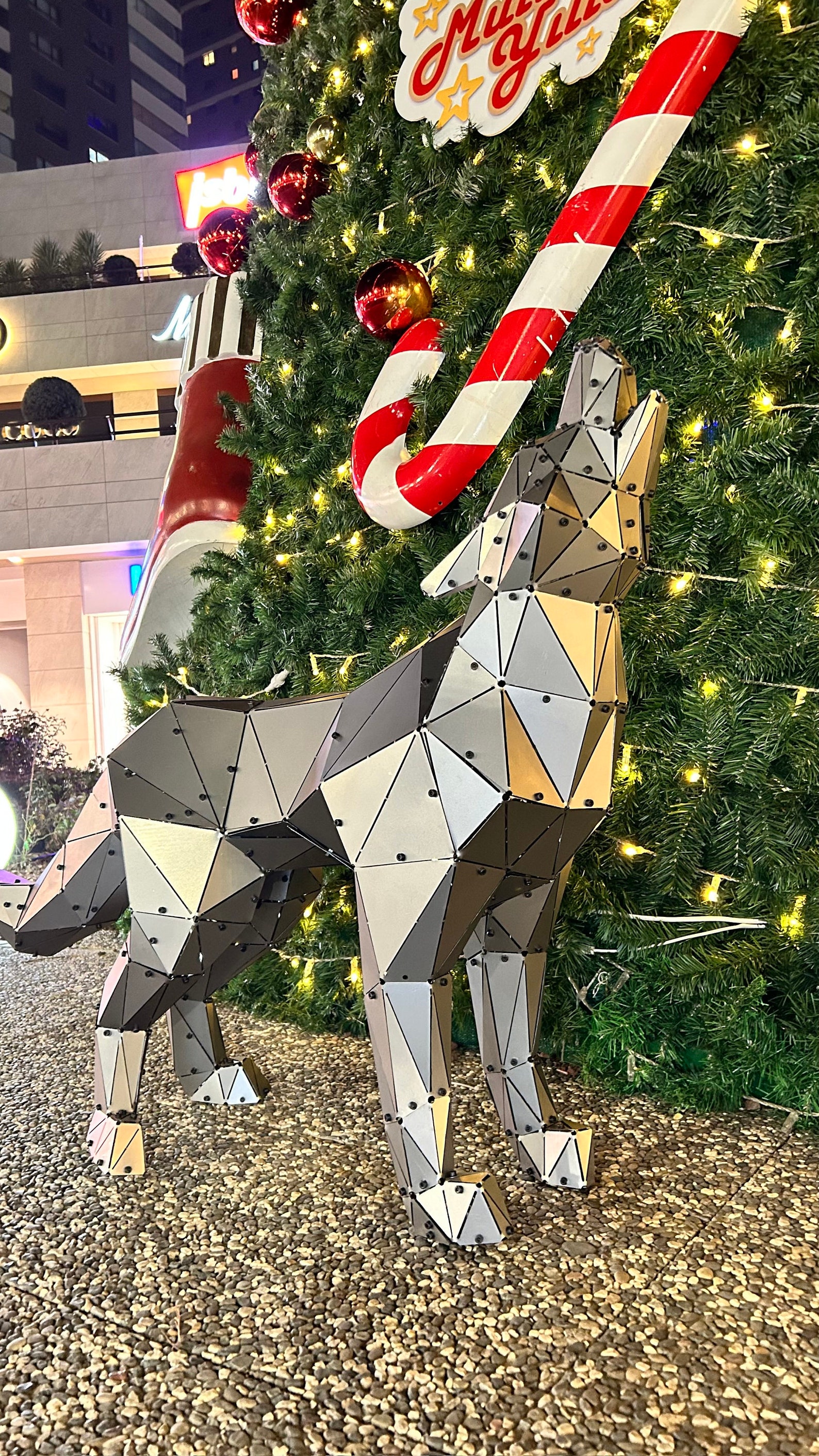 Metal Wolf Statue - 3D Metal Design - Wolf Sculpture - Decorative Wolf ...