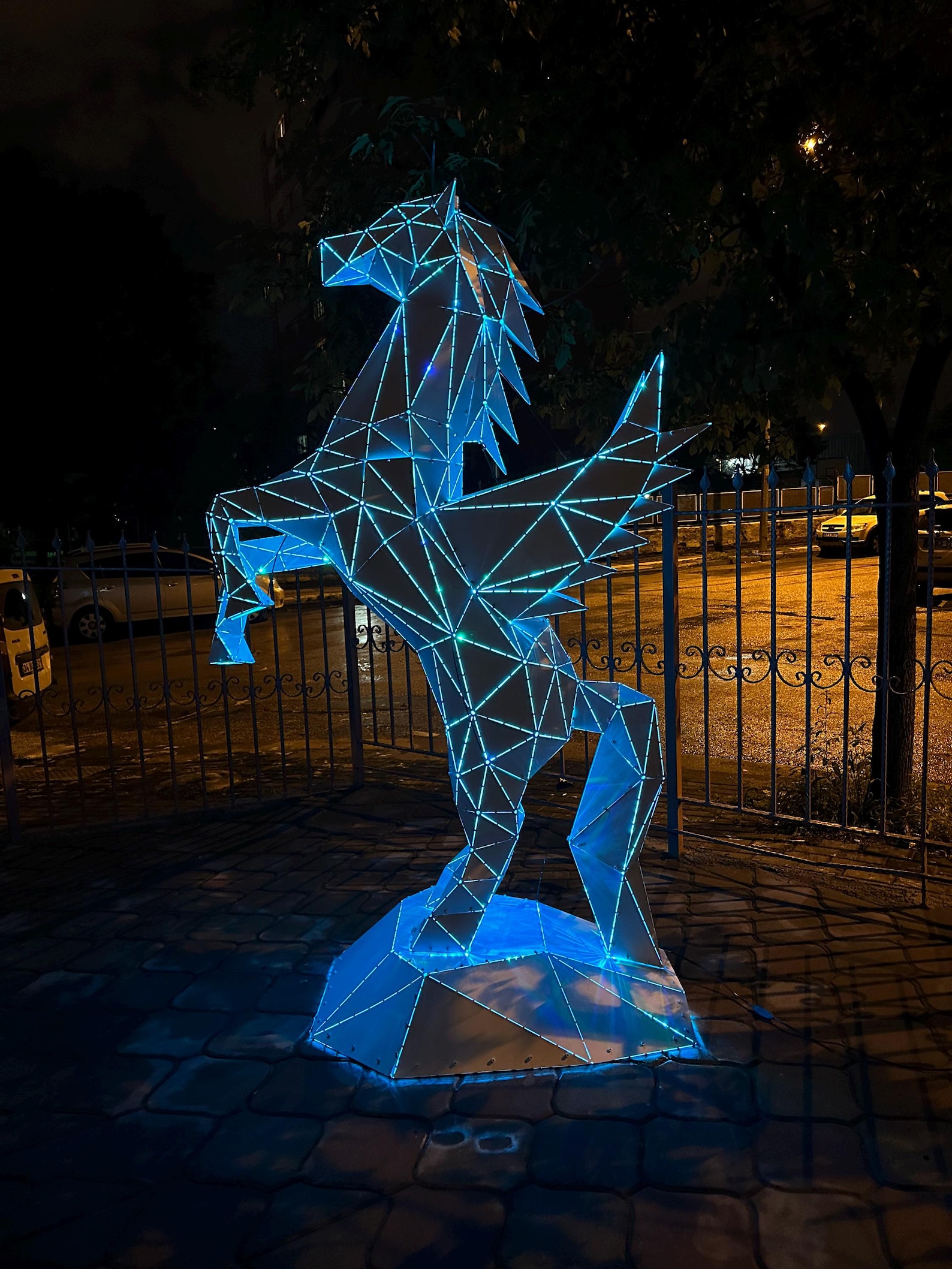 Unique Metal Pegasus Sculpture, Pegasus Sculpture With Lighting ...