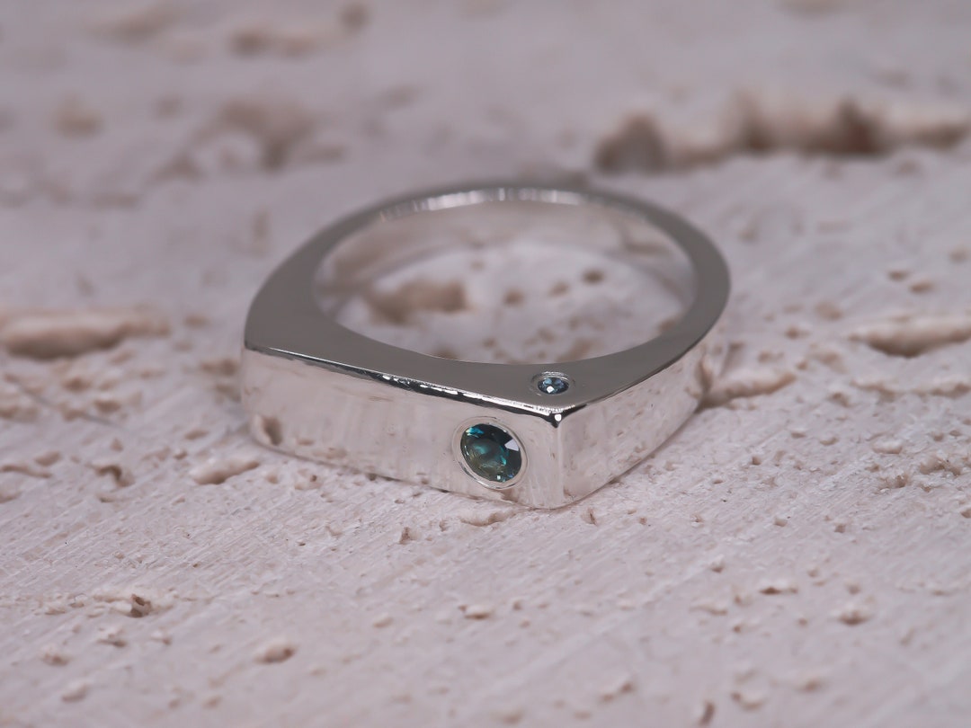 ADONIS Narrow Signet Ring Australian Teal Sapphire - Etsy