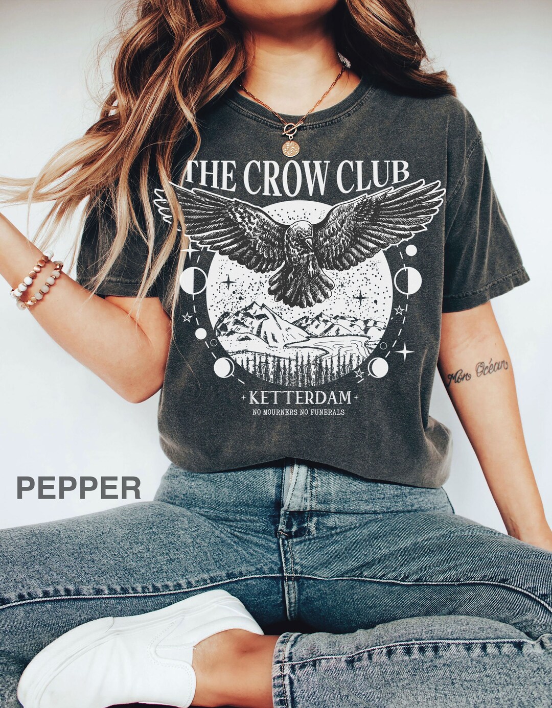 The Crow Club T-shirt, Six of Crow T-shirt,, Student Gift, Gift for ...