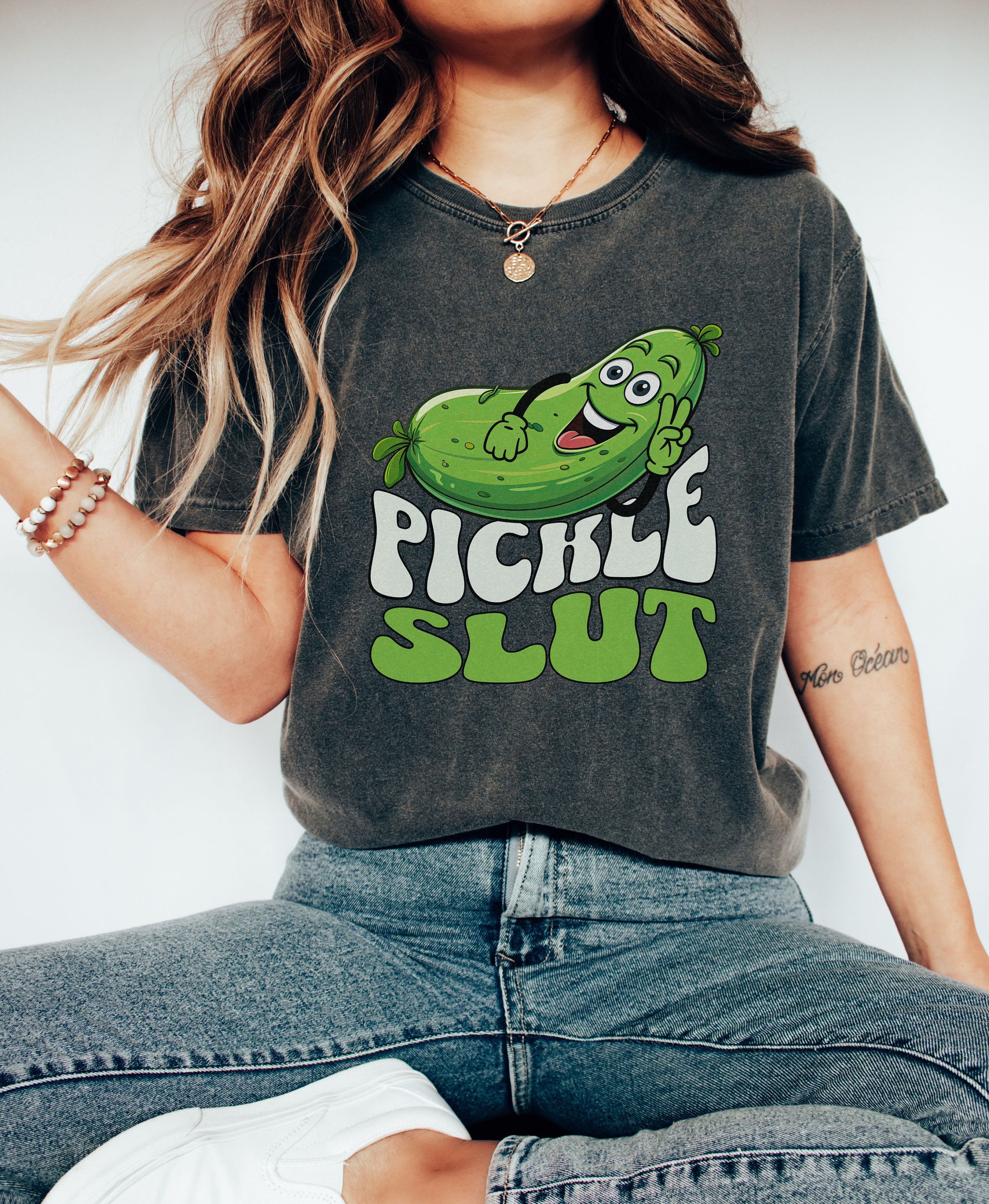 Pickle Slut PNG, Pickle Humor, Funny Quirkie Pickle Girl, Gherkin ...