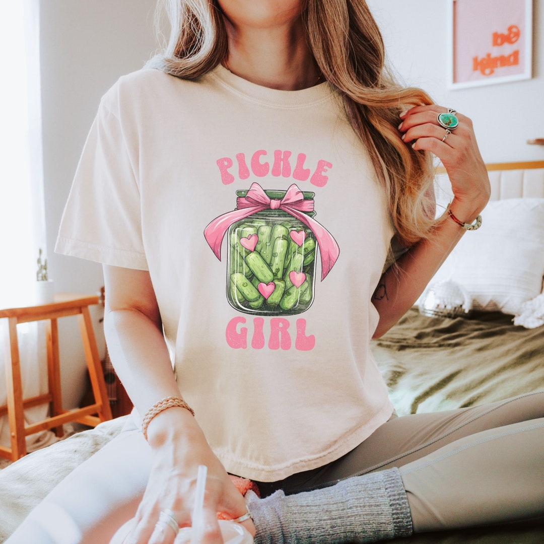 Vintage Pickle Girl Pink PNG, Cute Quirkie Gherkin Lovers, Pickle Jar ...
