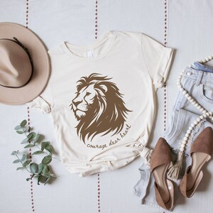 Narnia, Chronicles of Narnia Shirt, Courage Dear Heart, the Lion, Book ...