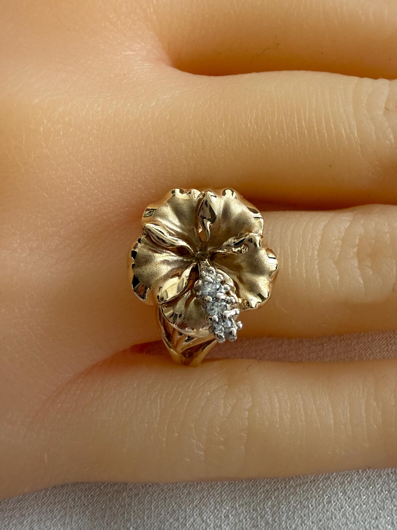Natural Diamonds Hawaiian Heirloom Hibiscus Flower Maile Band Ring 14KT ...