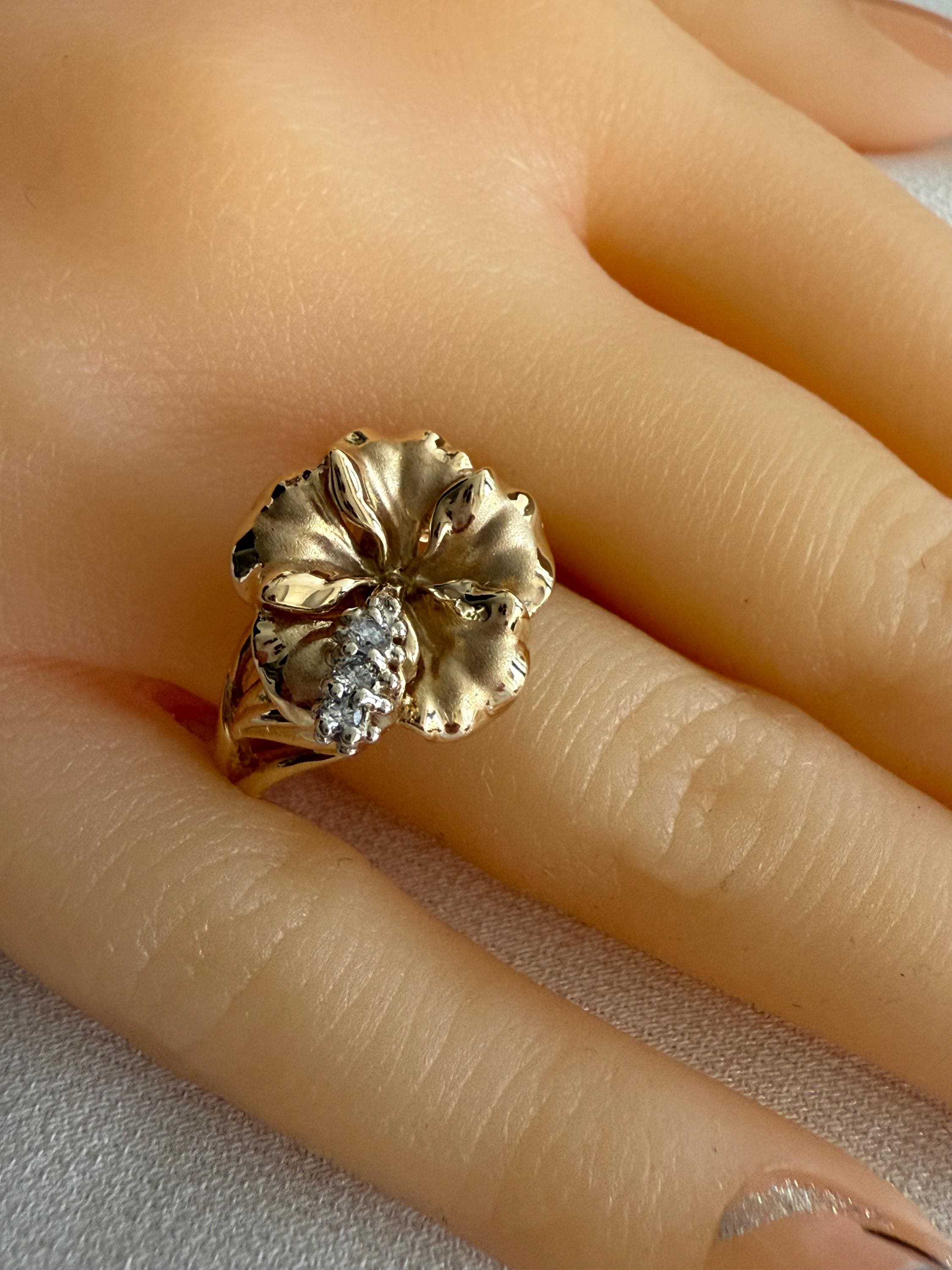 Natural Diamonds Hawaiian Heirloom Hibiscus Flower Maile Band Ring 14KT ...