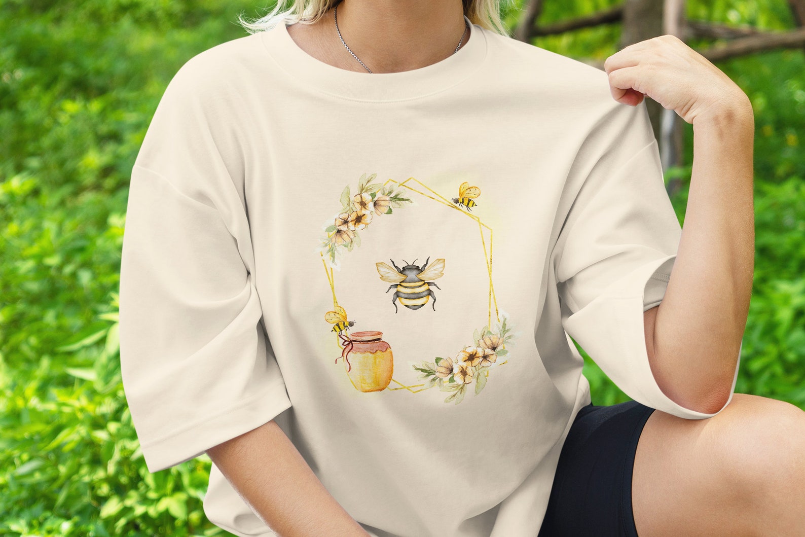Antique Styled Bee Oversized T-shirt, Beekeeper Shirt, Insect Shirts ...