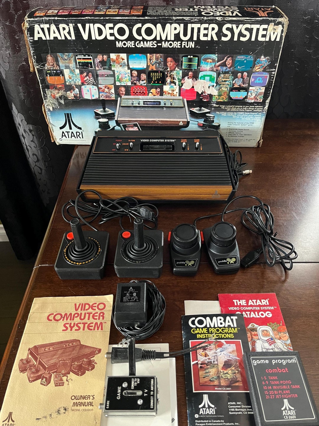 ATARI 2600A Woody Console 4 Switch + Box and 4 Controllers 1981 ...