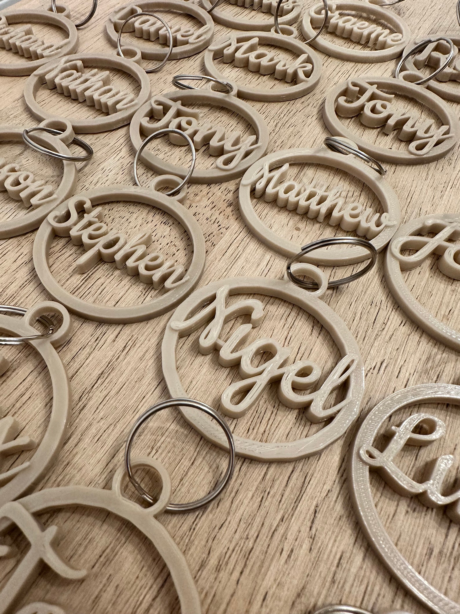 Wedding Name / Wedding Keyring/names/ Bottle Name Setting/wedding Place ...