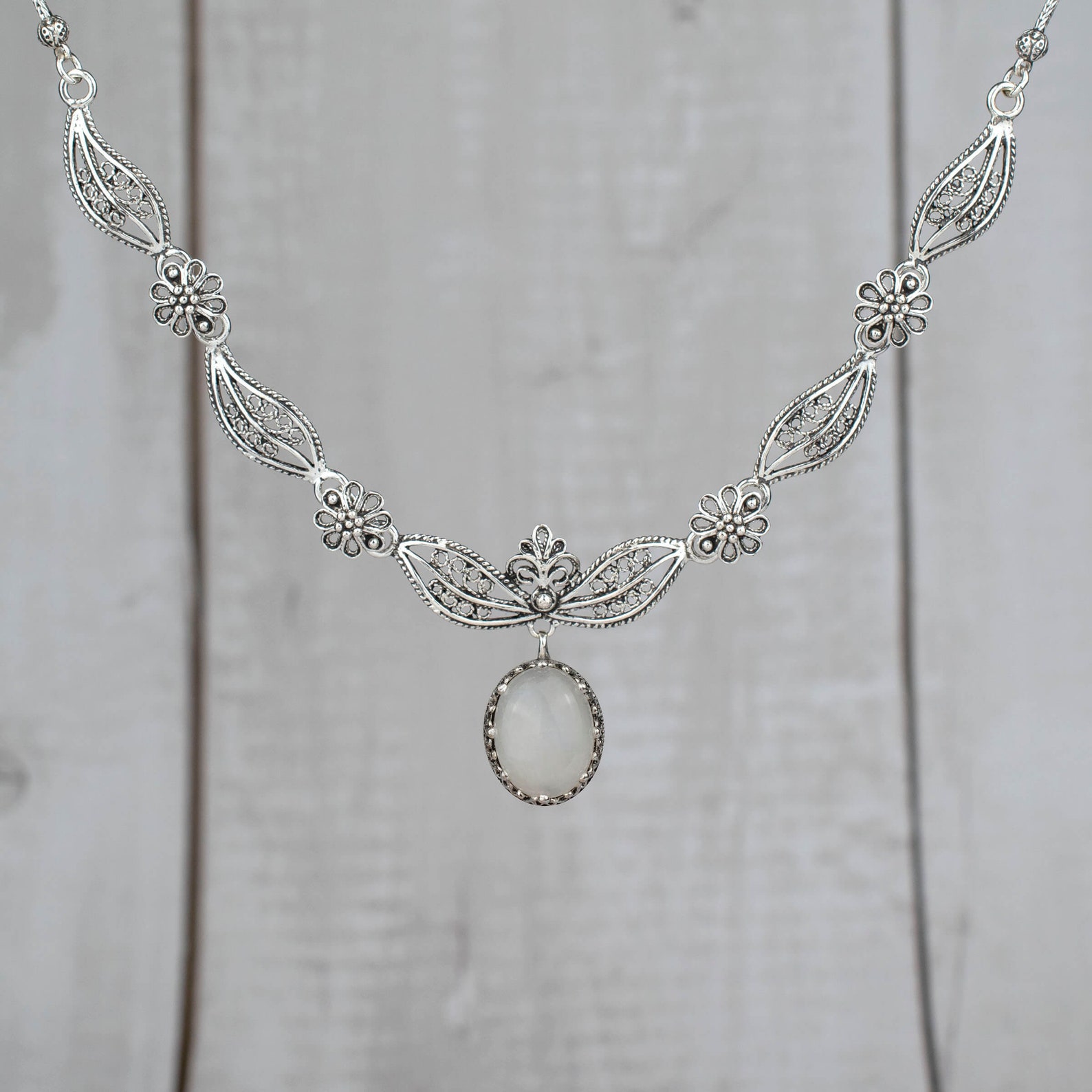 925 Sterling Silver Paisley Design Filigree Art Grey Moonstone Gemstone ...