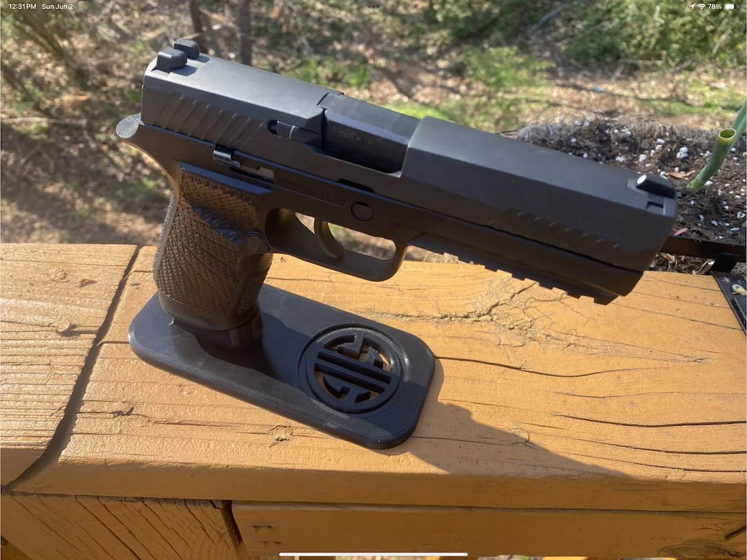 3D Printed Sig Sauer Double Stack Pistol Display Stand Fits M17, M18 ...