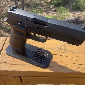 3D Printed Sig Sauer Double Stack Pistol Display Stand Fits M17, M18 ...
