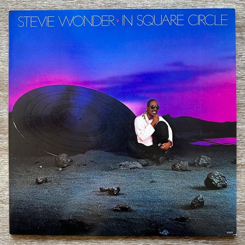 Stevie Wonder / in Square Circle. Classic 1985 Vinyl LP. FREE - Etsy