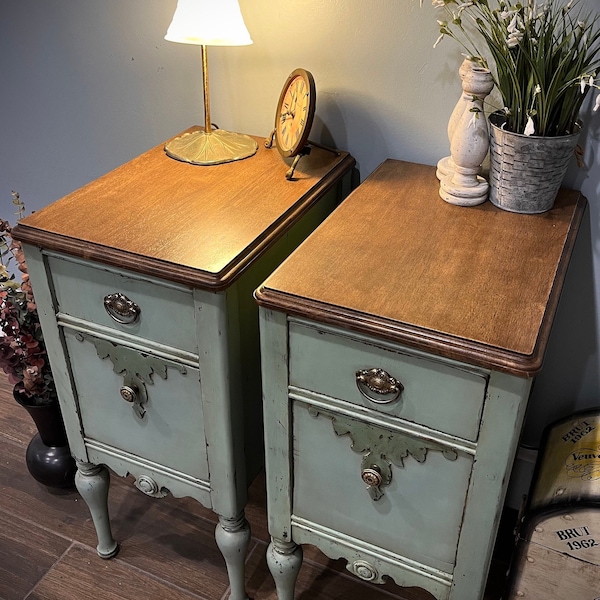 Distressed Nightstand - Etsy