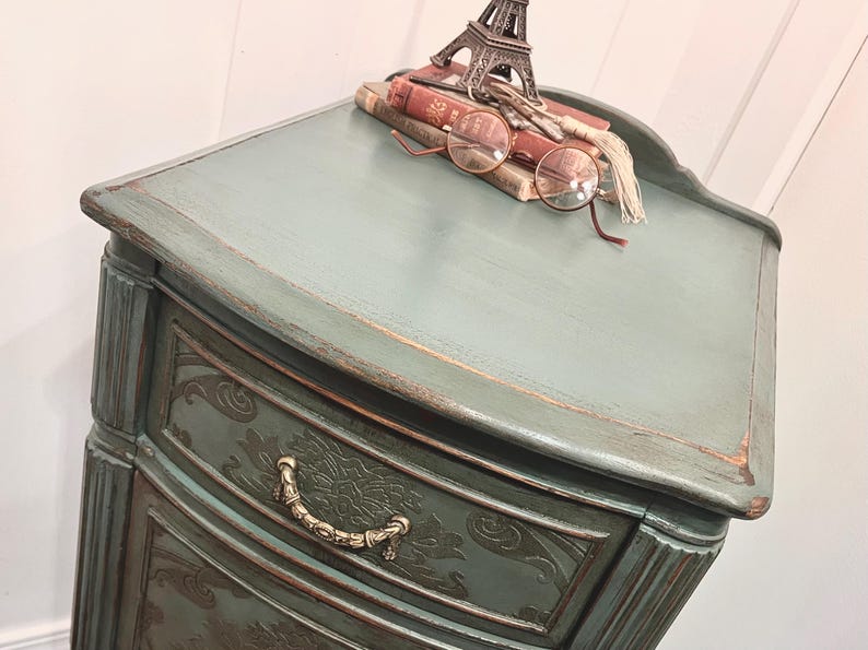 Elegance in a Unique, Vintage Side-table - Etsy