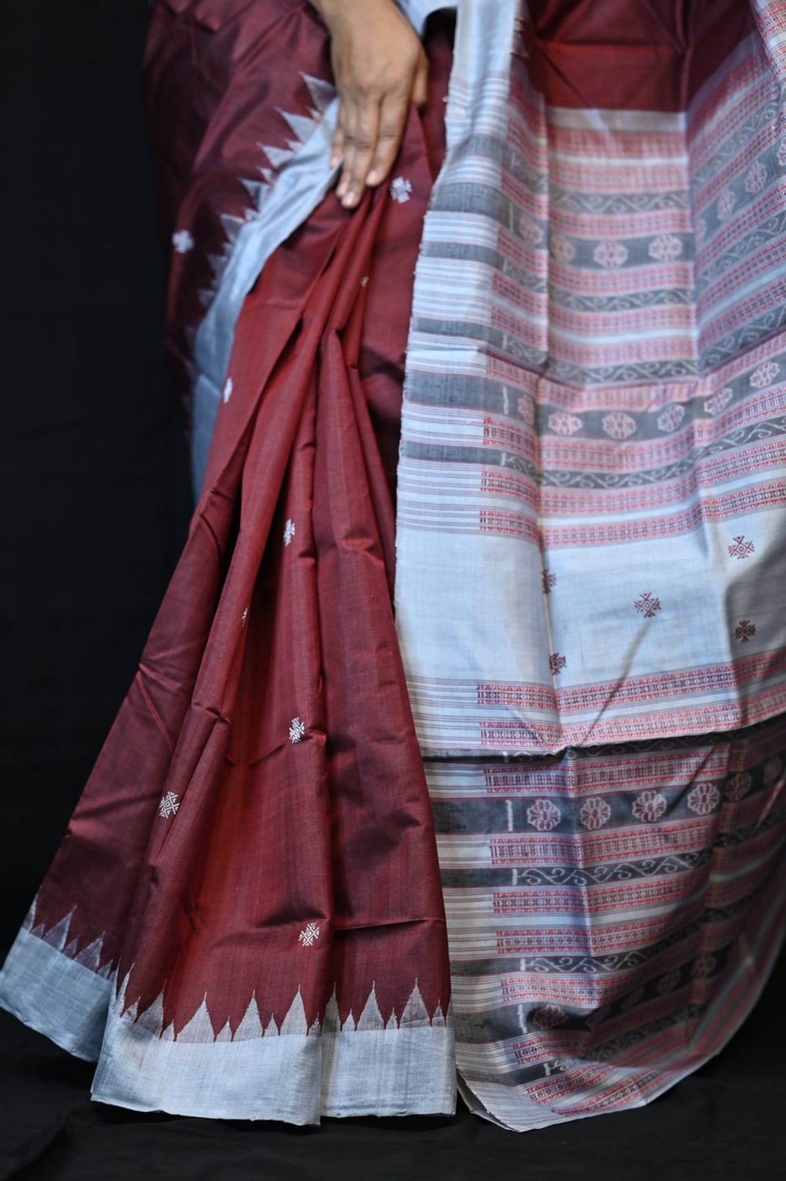 Maroon Silver Phoda Kumbha Odisha Ikat Tussar Silk Saree-odisha Weaves ...