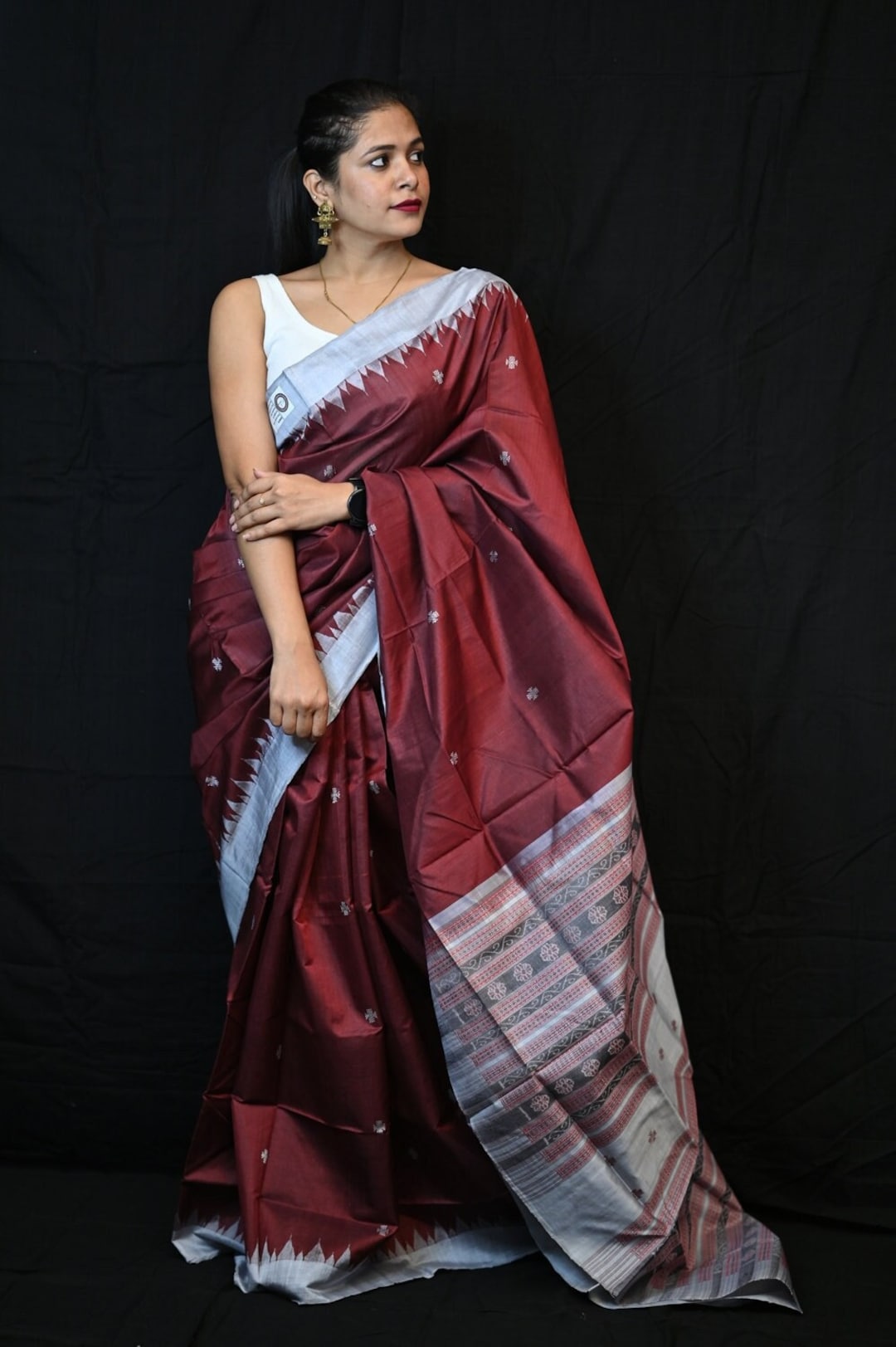 Maroon Silver Phoda Kumbha Odisha Ikat Tussar Silk Saree-odisha Weaves ...